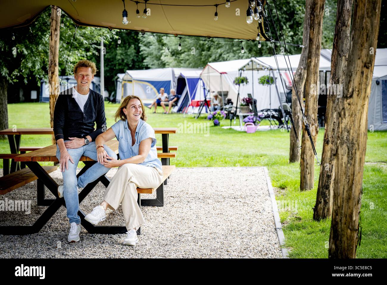 WOERDER - Marcel pot and mandy de louw are new owners bijbatenstein ...