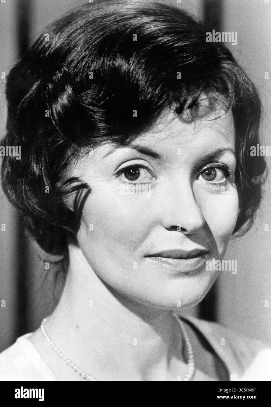 Upstairs downstairs tv hannah gordon hi-res stock photography and ...