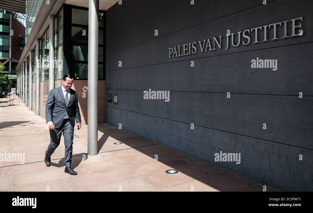 DEN HAAG - Tax lawyer and legal advisor Karim Aachboun arrives at court ...