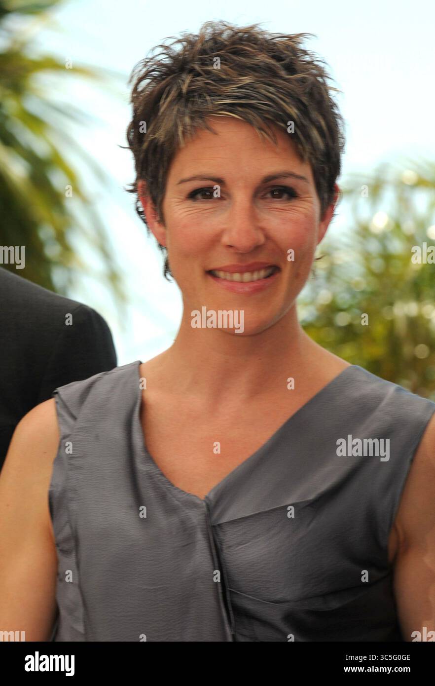 Tamsin Greig at the photocall for "Tamara Drewe" at the Cannes Film ...
