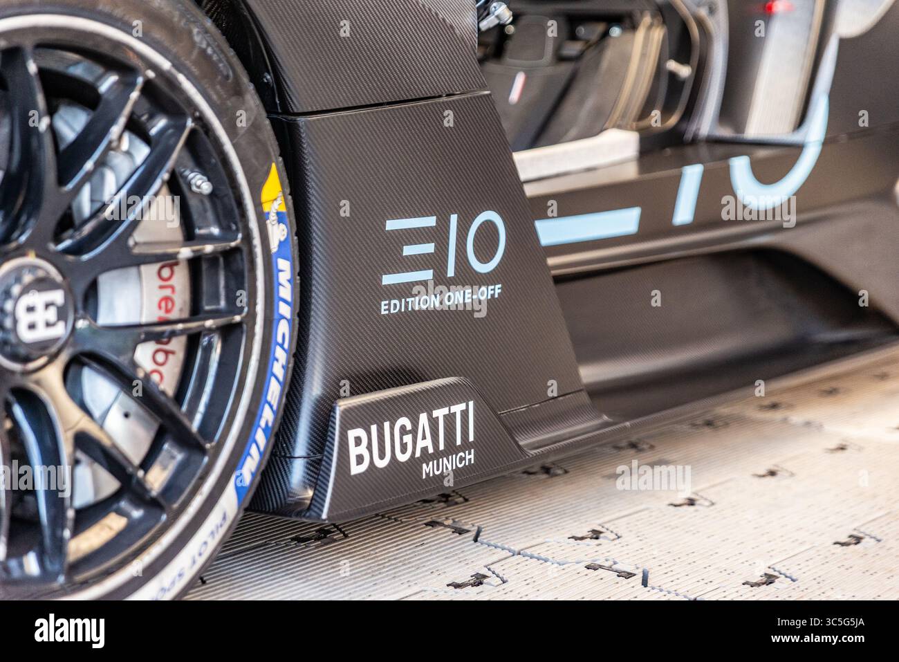 Bugatti Bolide Edition One Off details on show at the Goodwood Festival ...