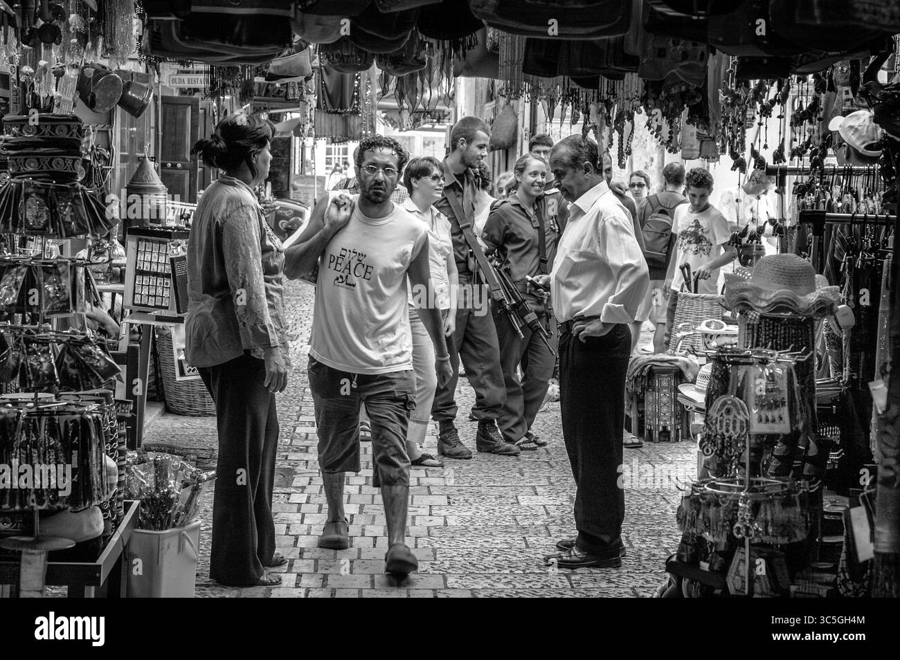 Man in shirt woman Black and White Stock Photos & Images - Alamy