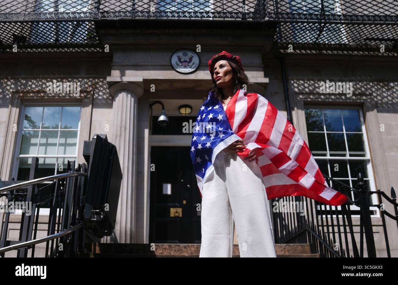Laura Benanti, as Melania Trump, outside the US Consulate in Edinburgh ...