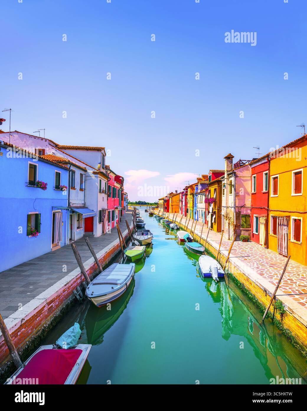View venetian burano island canal hi-res stock photography and images ...