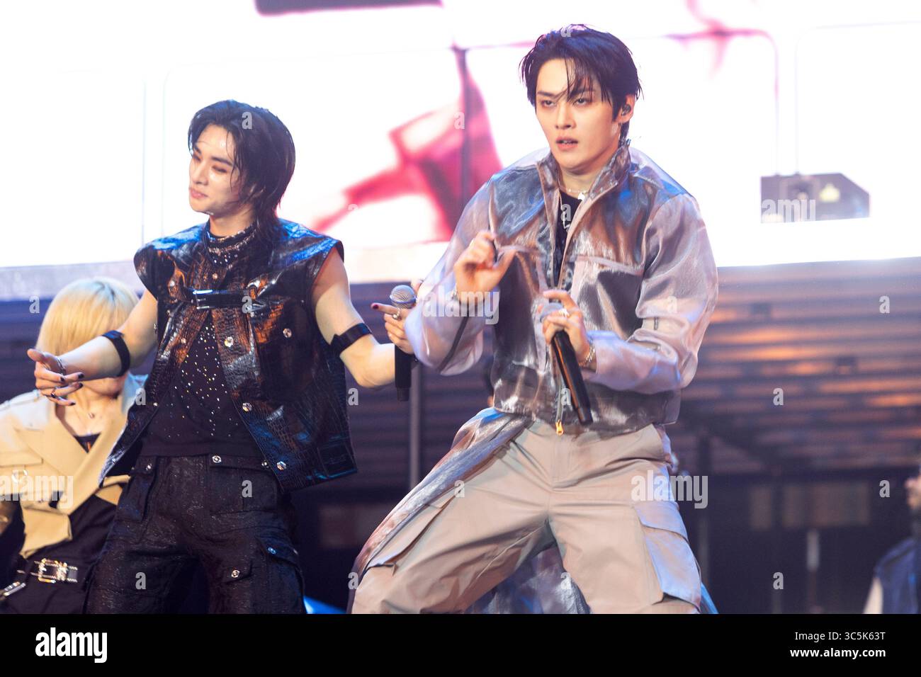 Hyunjin stray kids hi-res stock photography and images - Alamy