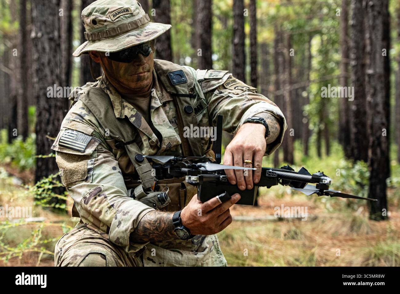 North Carolina, USA. 23rd July, 2025. A Paratrooper with 2nd Battalion ...