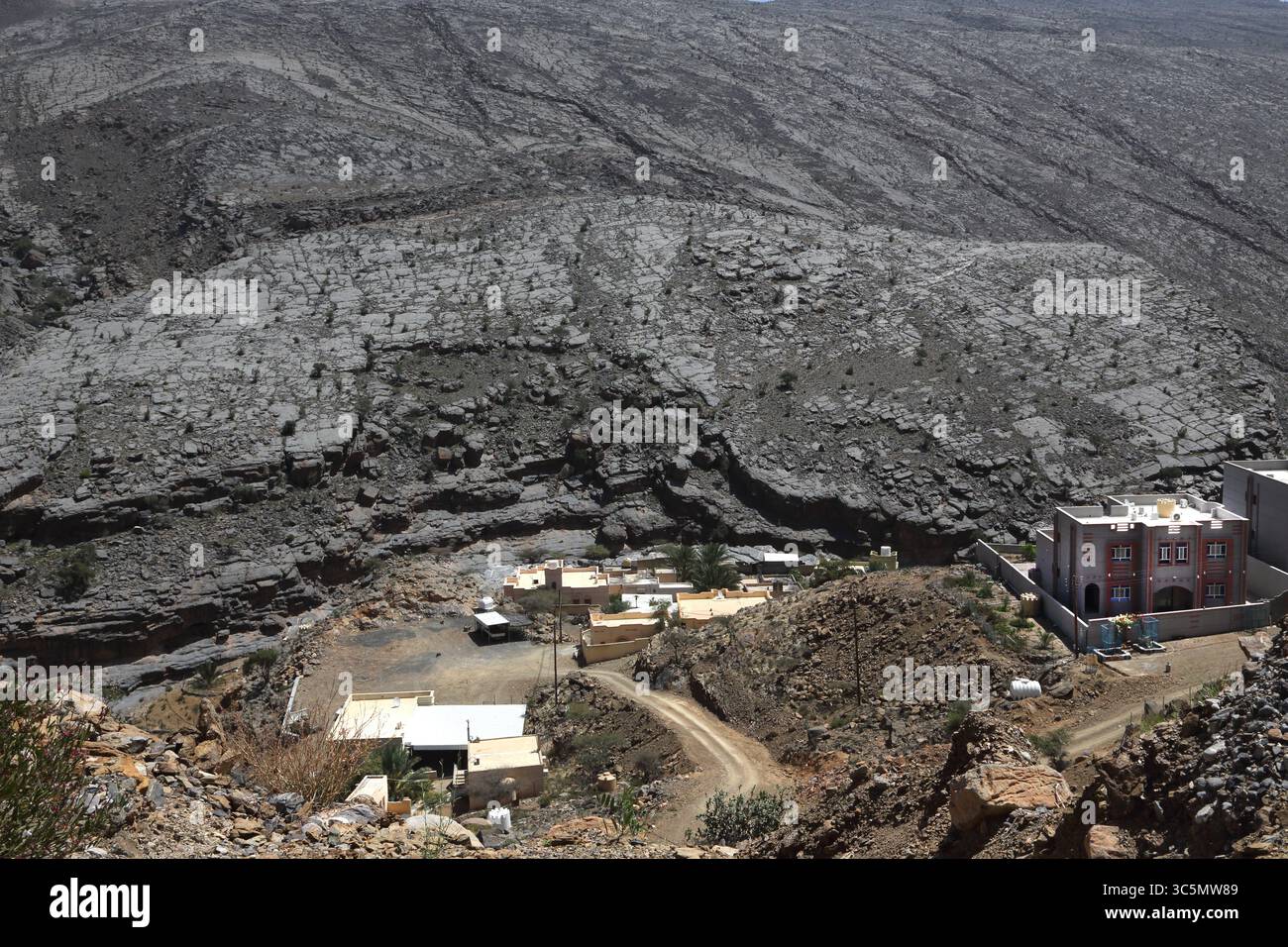 Small Village Jabal Shams Wadi Ghul Grand Canyon Oman Stock Photo - Alamy