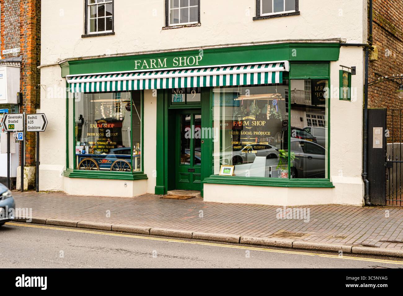 The Farm Shop, Market Square, Westerham, Kent Stock Photo - Alamy