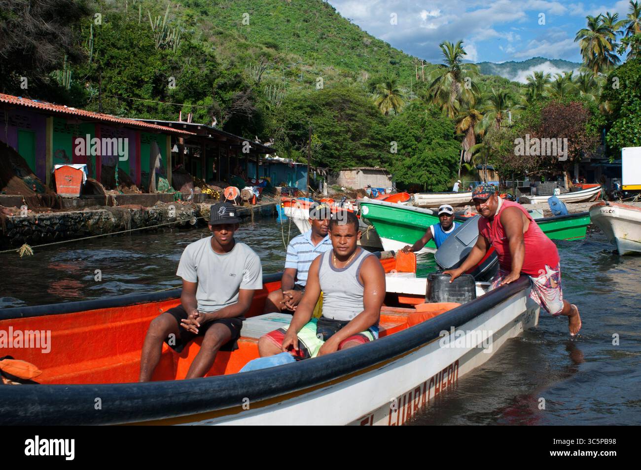 Traditional fishing boat venezuela hi-res stock photography and images ...