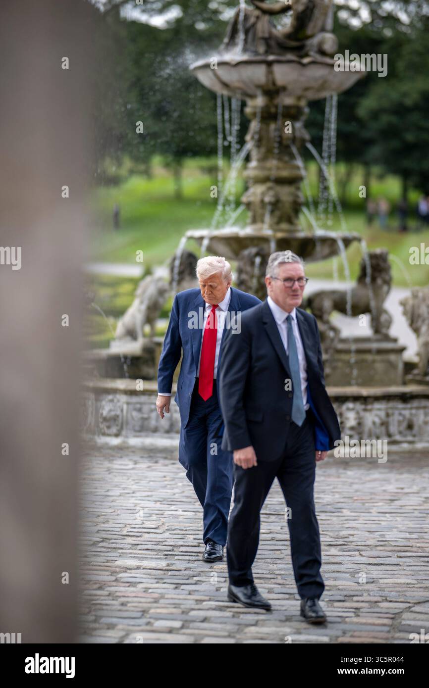 President Donald Trump poses for a photo with U.K. Prime Minister Keir ...