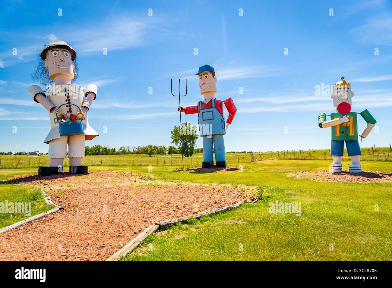 Regent, ND, USA - July 13, 2025: The monumental Worlds Largest Tin ...