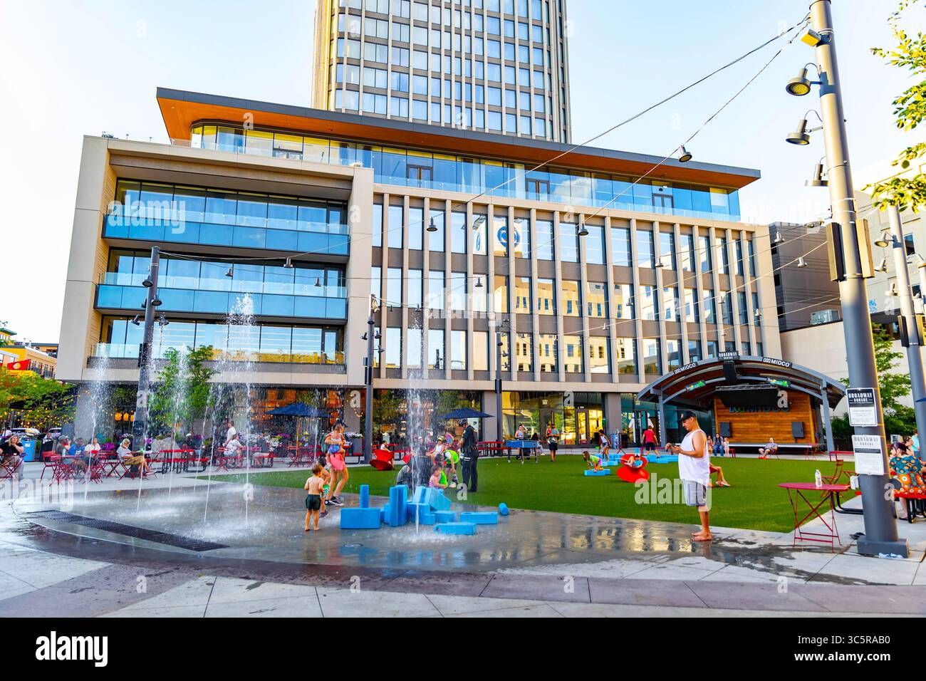 Fargo, ND, USA - July 01, 2025: Broadway Square at Fargo with children ...