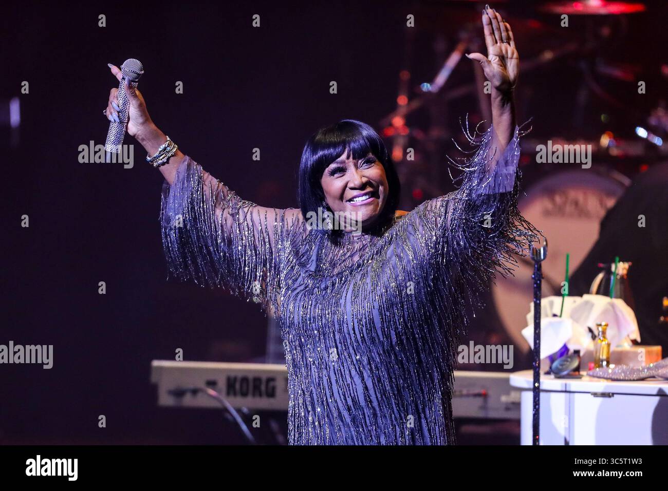 Patti labelle 1960s hi-res stock photography and images - Alamy