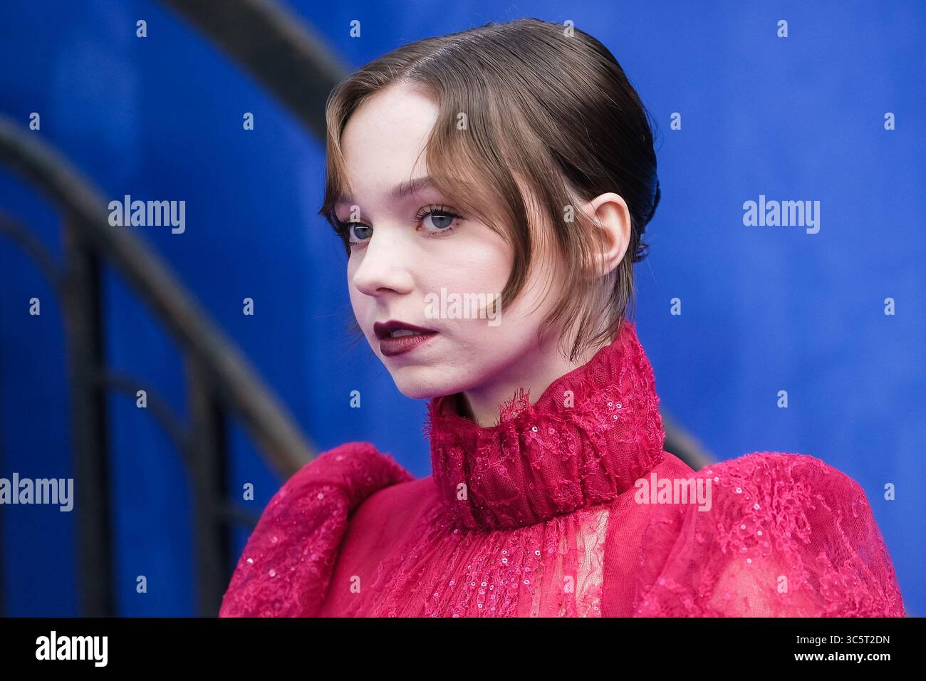 Emma myers hi-res stock photography and images - Alamy