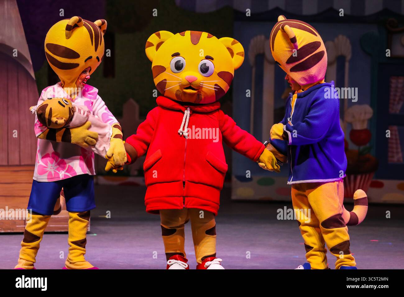 Daniel Tiger S Neighborhood Hi Res Stock Photography And Images Alamy