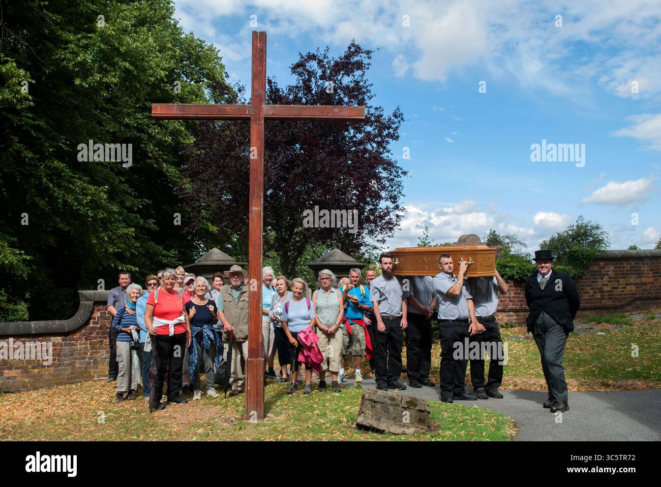Brinsley Coffin Walk to Greasley Church, Nottinghamshire 2018. Joanne ...
