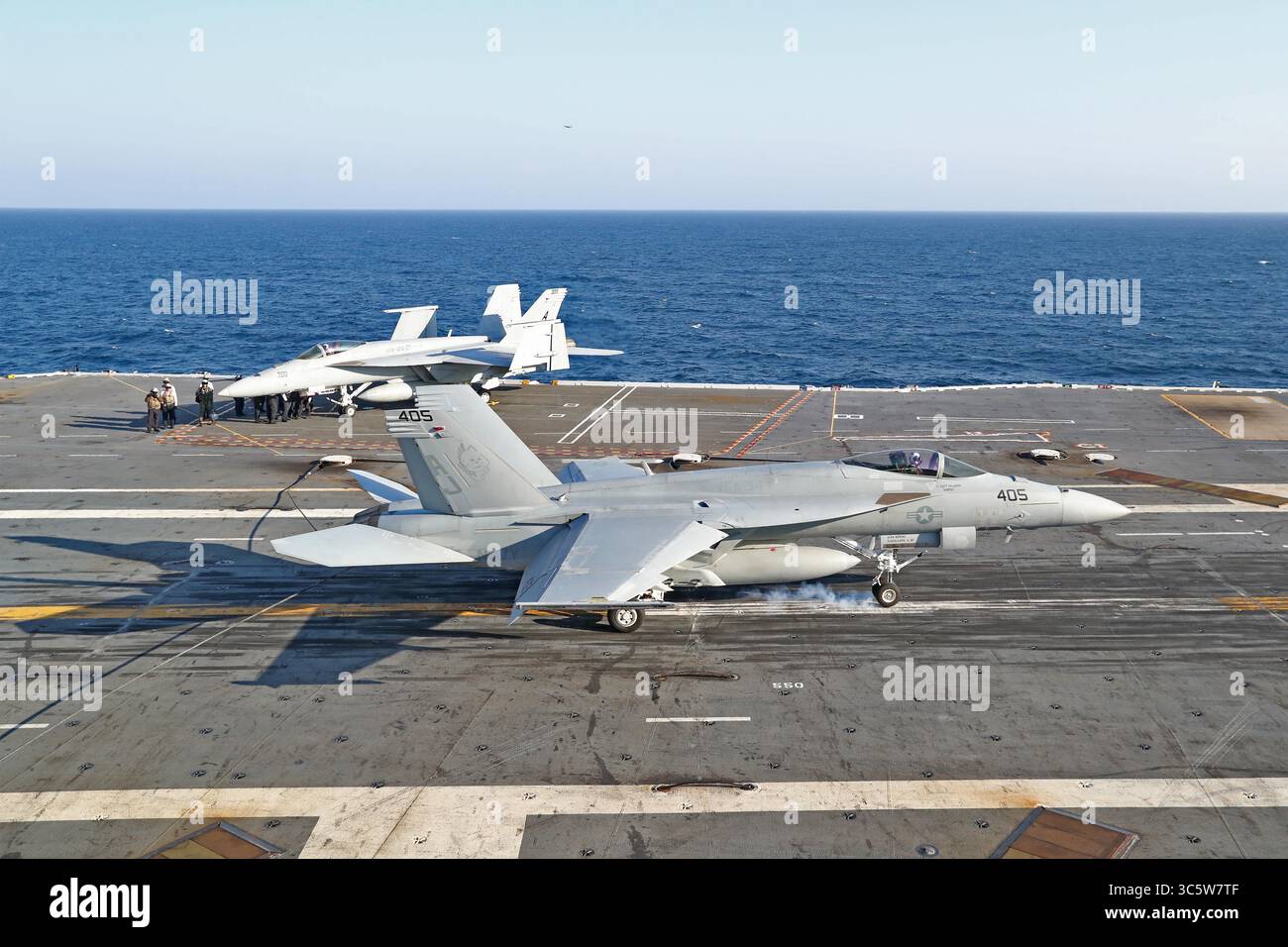 R 34 class hi-res stock photography and images - Alamy