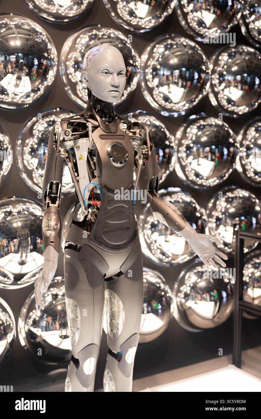 Humanoid Robot with Visible AI Neural Networks Stock Photo - Alamy