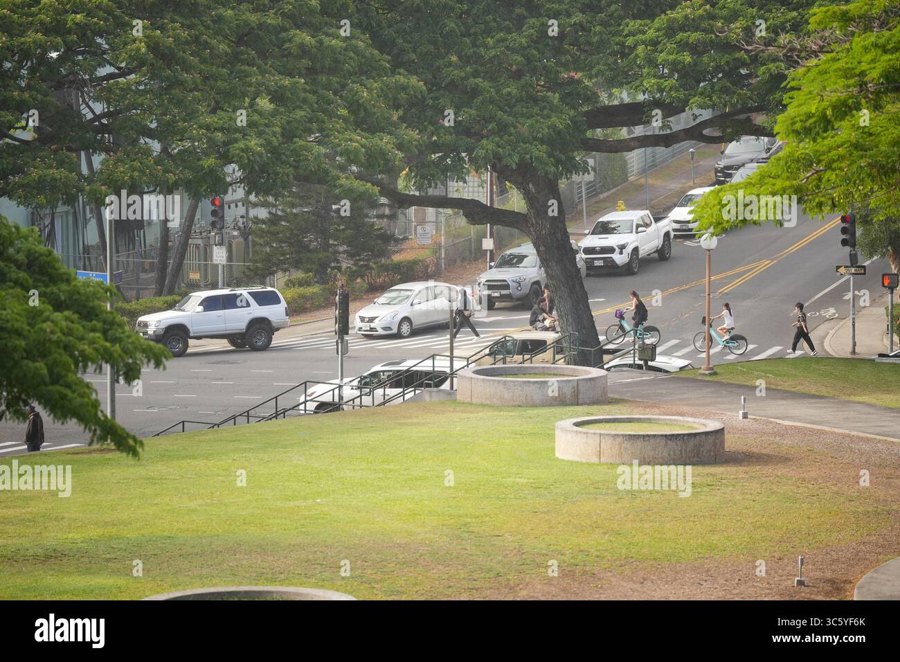Hawaii tsunami traffic hi-res stock photography and images - Alamy