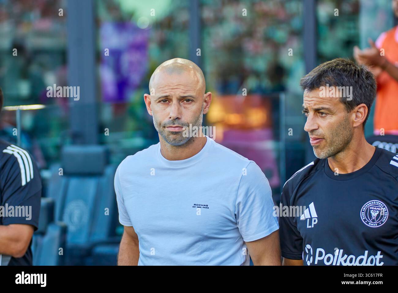 Lionel messi and javier mascherano hi-res stock photography and images ...