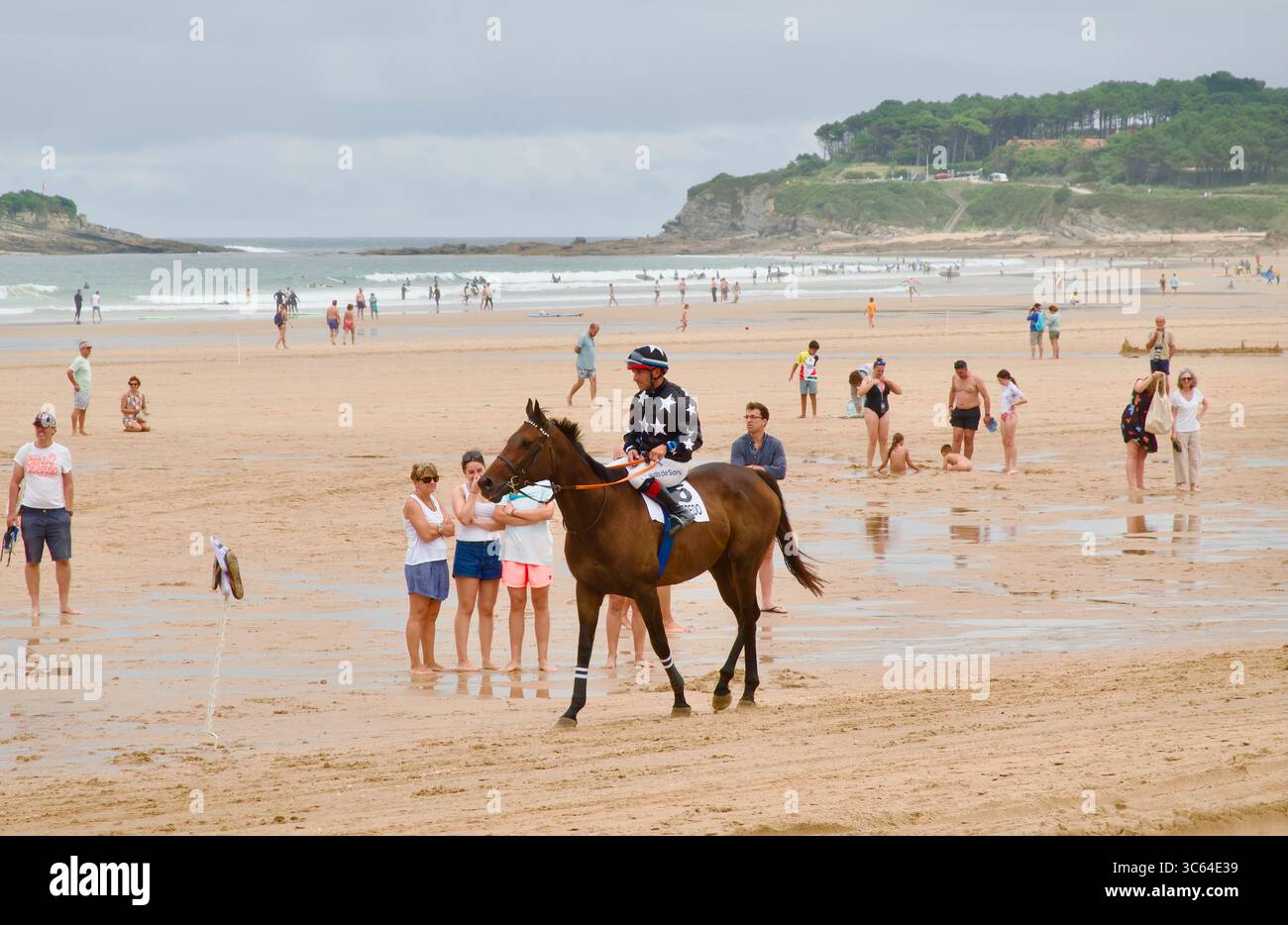 Gran Derby de Loredo beach horse races since 1957 annual public event ...