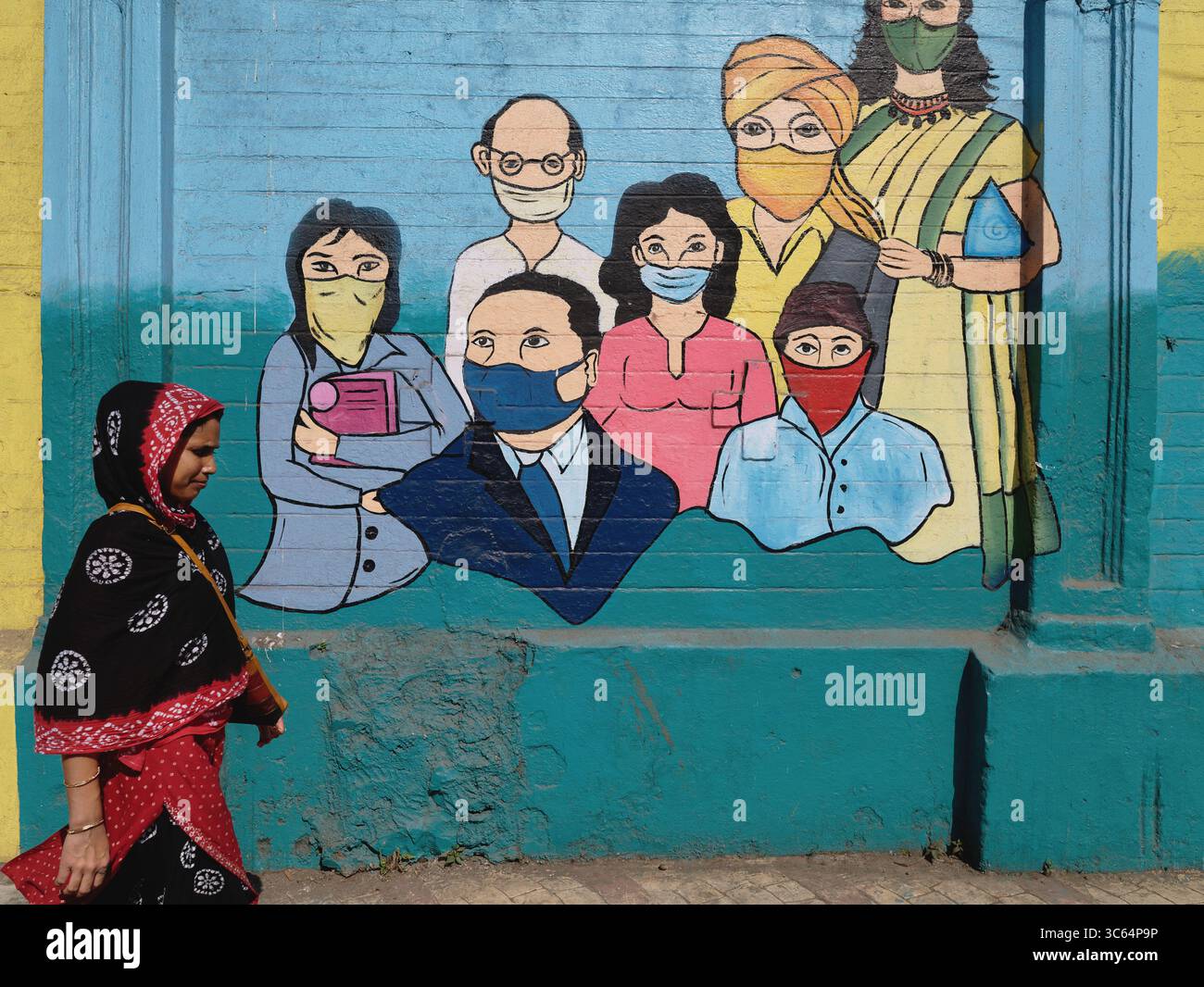 Indians wearing masks on hi-res stock photography and images - Alamy