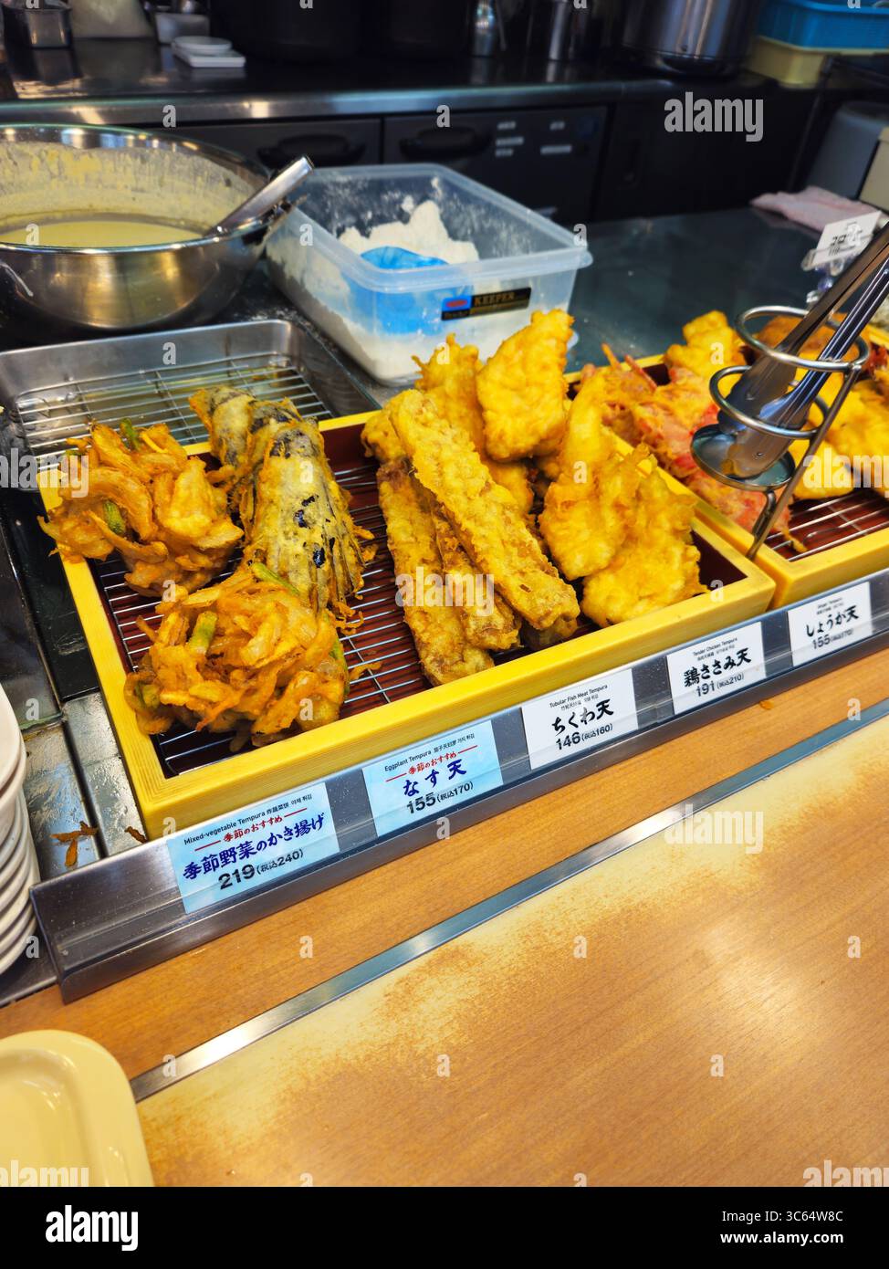 Asian fast food counter service hi-res stock photography and images - Alamy