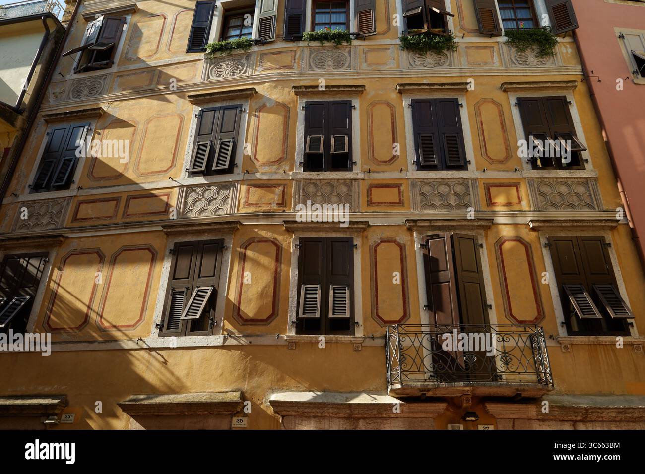 Classic architecture riva del hi-res stock photography and images - Alamy