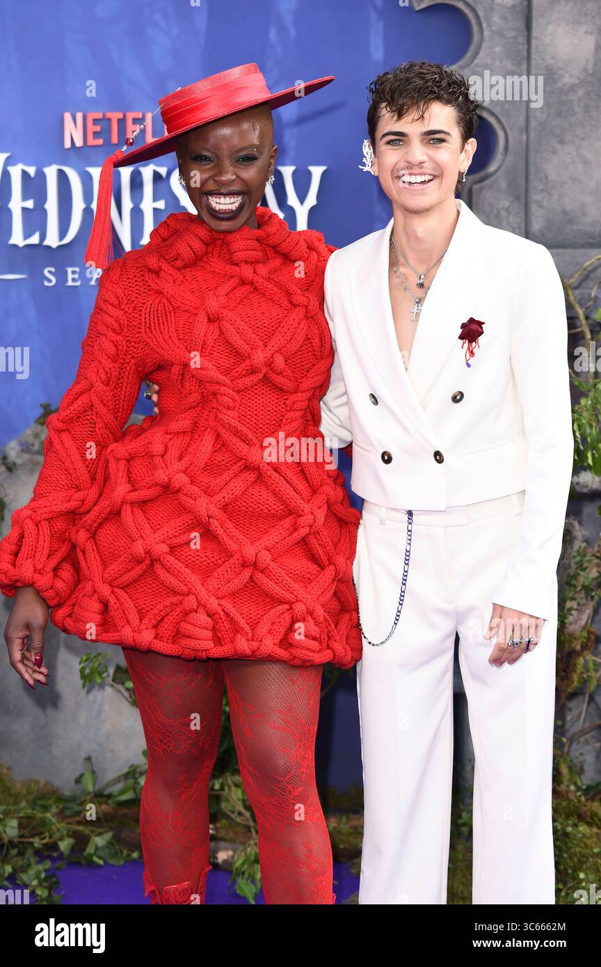Joy Sunday und Oliver Watson bei der Premiere der Season 2, Part 1 der ...