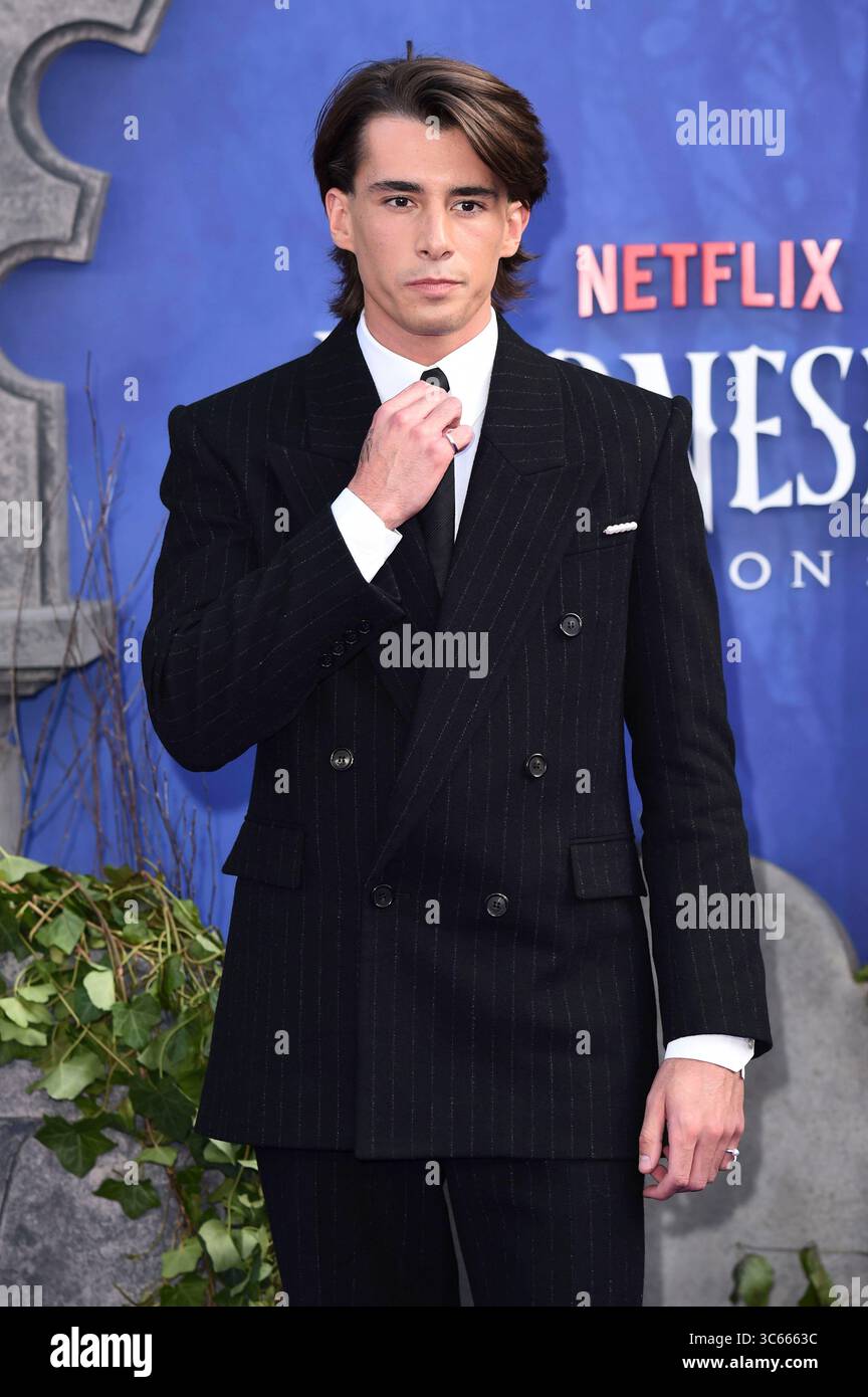 Georgie Farmer bei der Premiere der Season 2, Part 1 der Netflix Serie ...