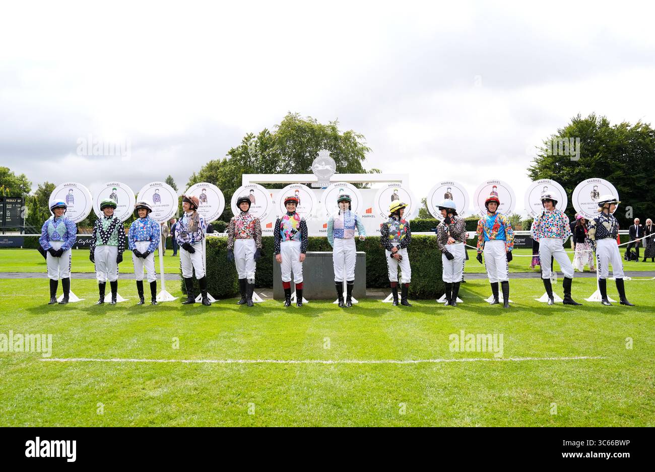 Nina barbour hi-res stock photography and images - Alamy