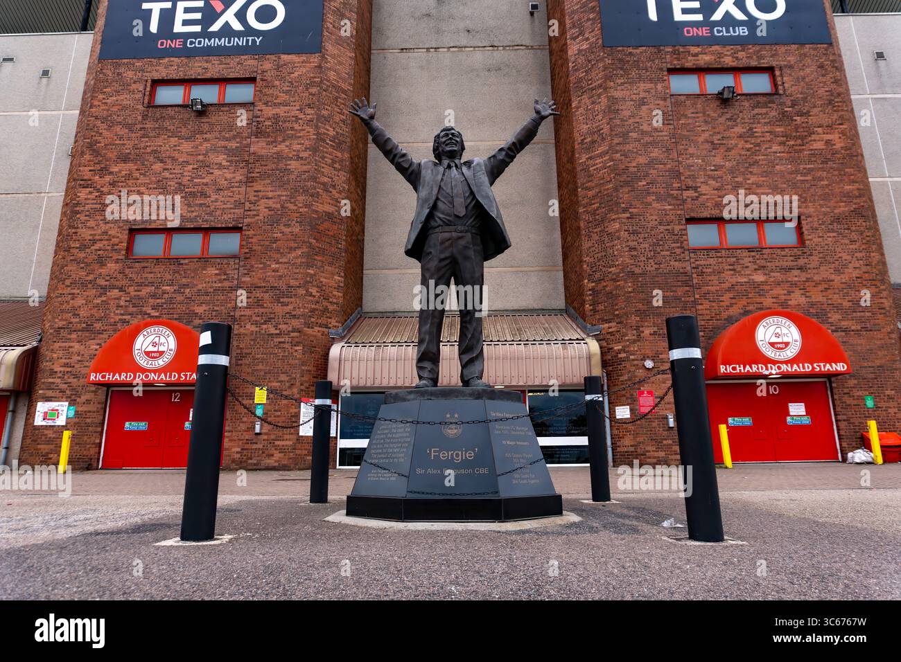The statue of Sir Alex Ferguson outside Pittodrie Stadium, home of ...