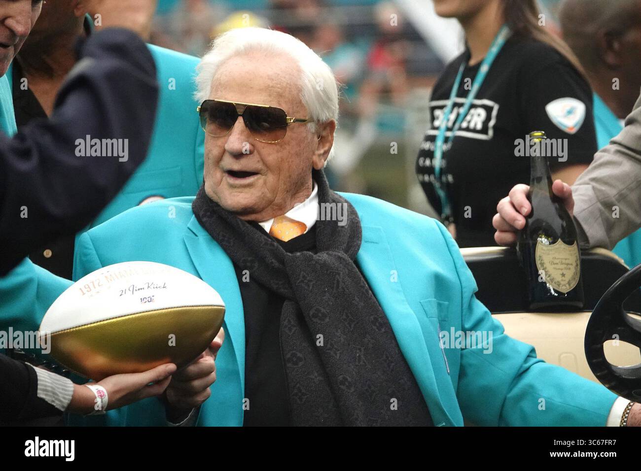 December 22, 2019, Miami, FL, USA: Former Miami Dolphins coach Don ...