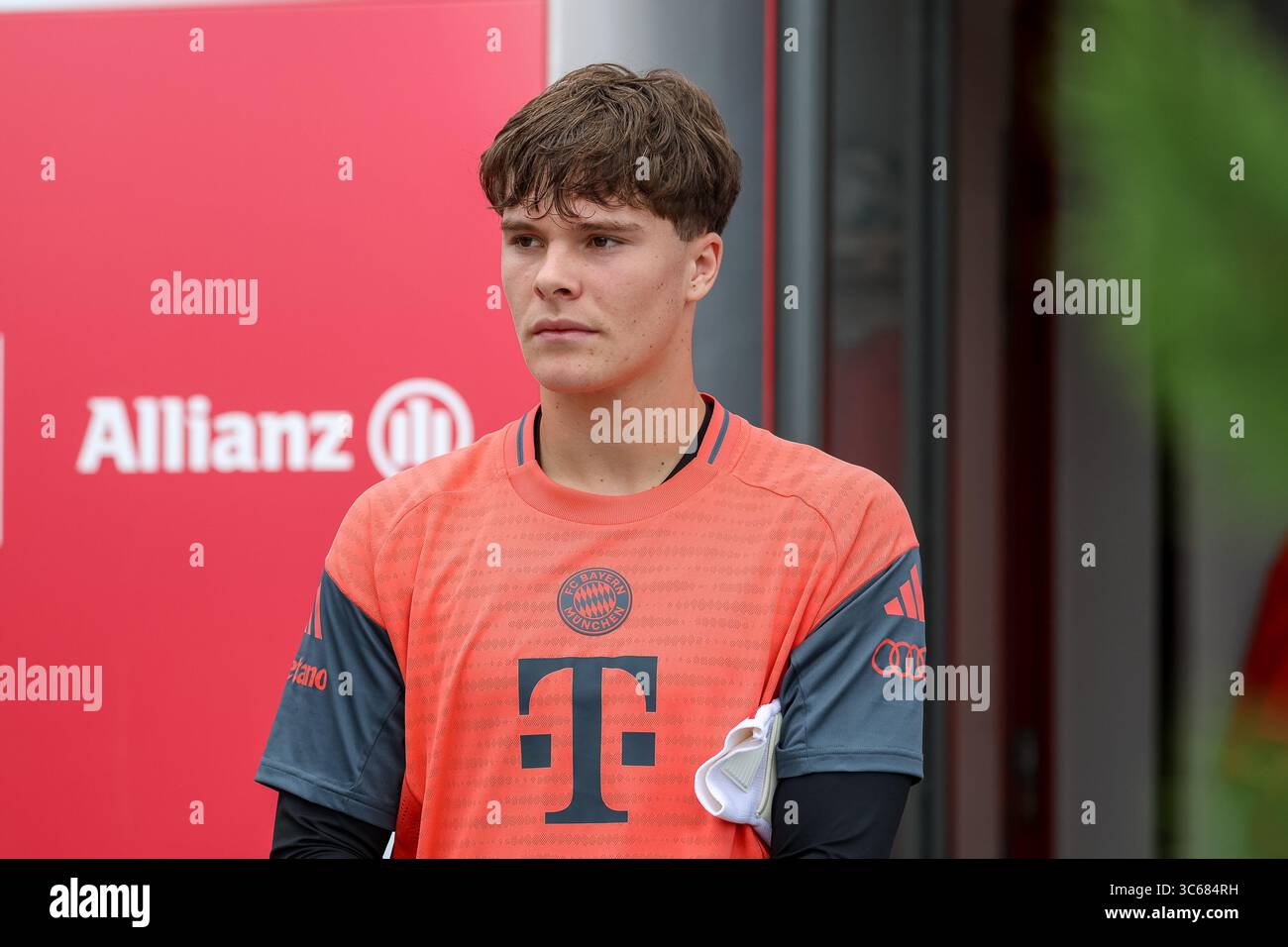 Muenchen, Deutschland. 31st July, 2025. Leon Klanac (FC Bayern Muenchen ...