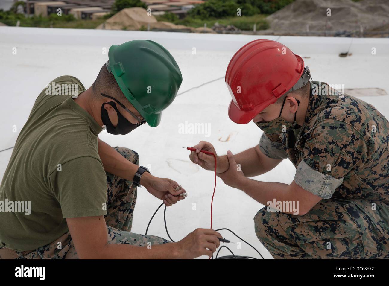 Long haul high frequency hi-res stock photography and images - Alamy