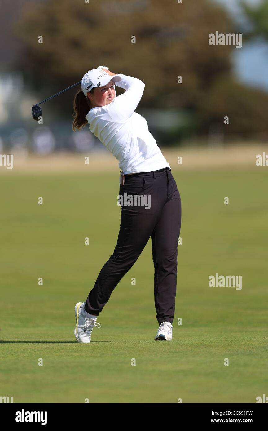 England's Lottie Woad on the 9th on day one of the 2025 AIG Women's ...