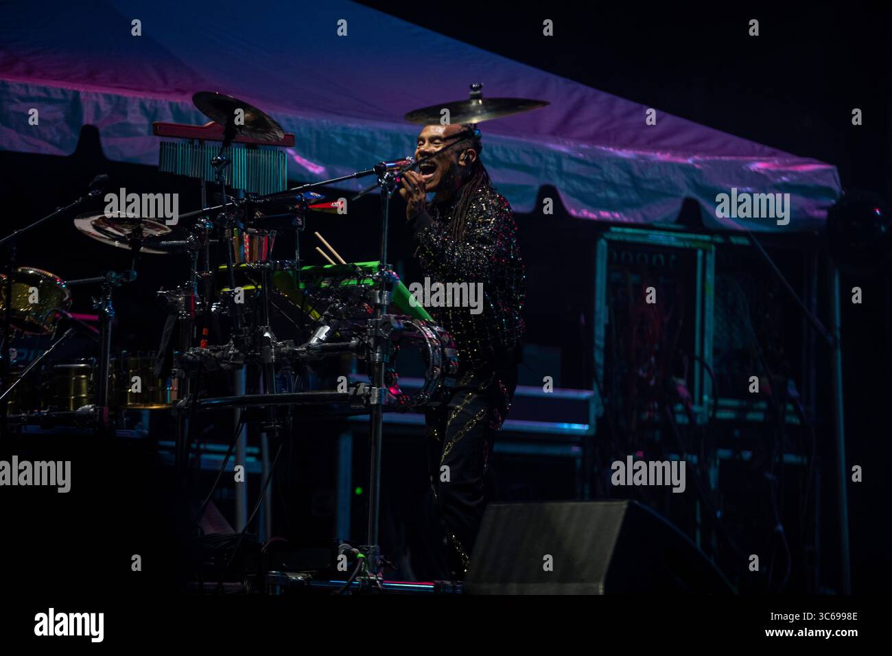 Earth, Wind, & Fire Stock Photo - Alamy
