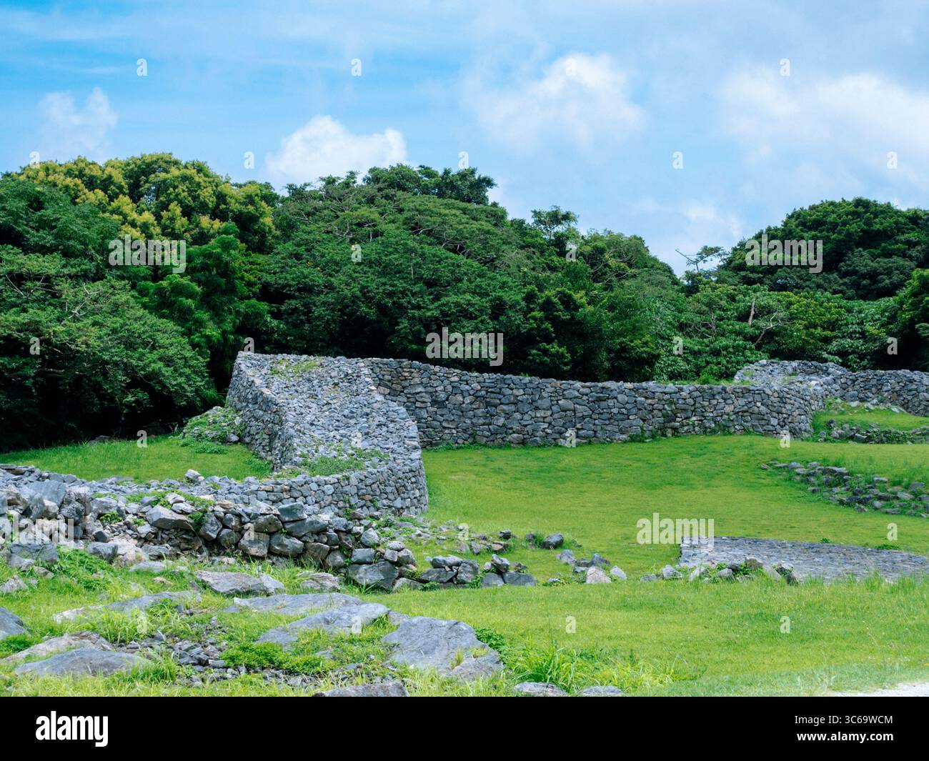 Nakijin catsle ruins in Okinawa Stock Photo - Alamy