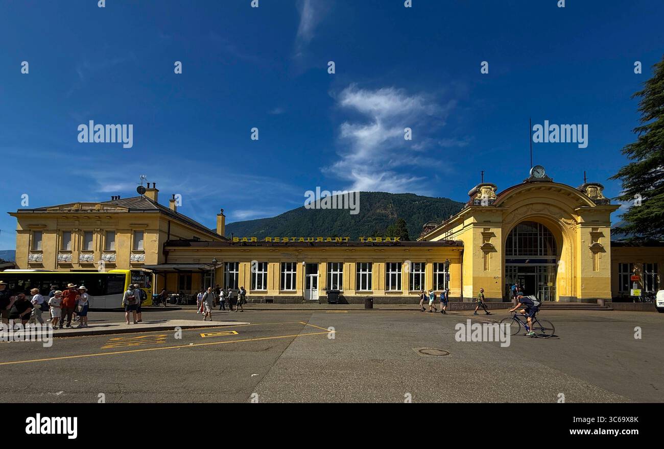 29.6.2025, Meran in Südtirol, Italien. Bahnhof Meran 02.07.2025, Meran ...