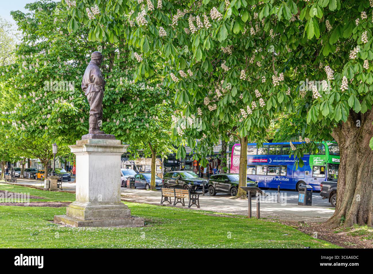 The Edward Wilson statue (sculpted by Captain Scott's widow Kathleen ...