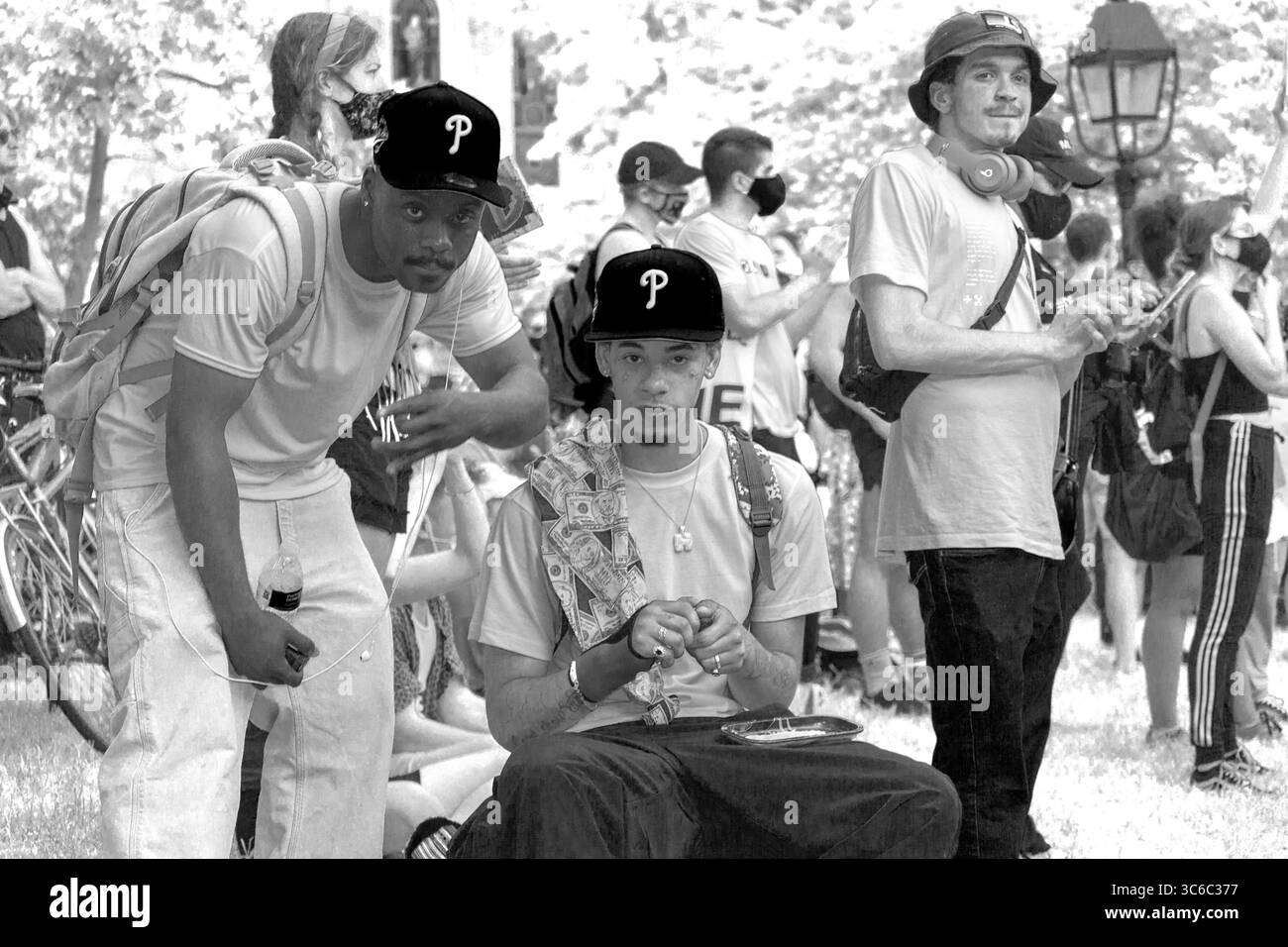 Black lives matter march, new york Black and White Stock Photos ...