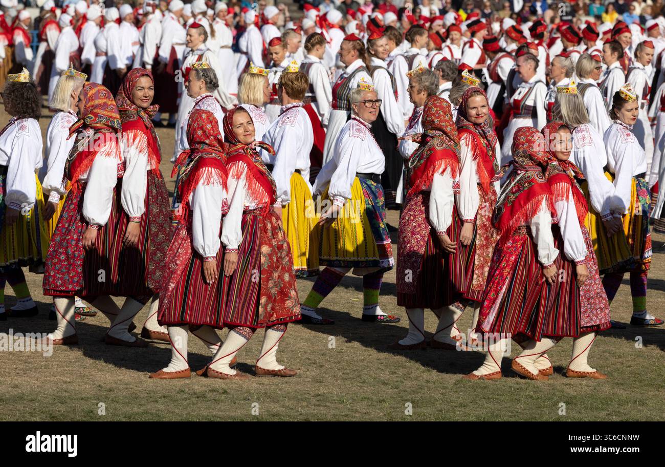 Tallinn, estonia, 4th July 2025: estonian folk dancers practicing their ...