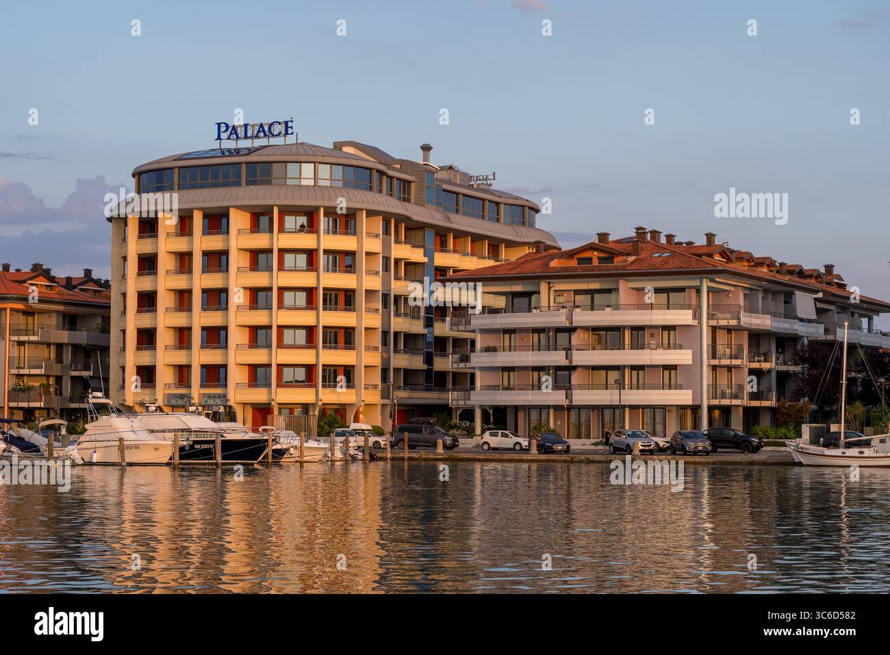 Laguna palace hotel hi-res stock photography and images - Alamy