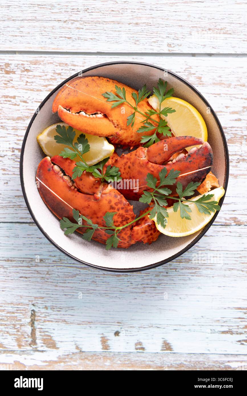 Lobster claws from farmfoods hi-res stock photography and images - Alamy