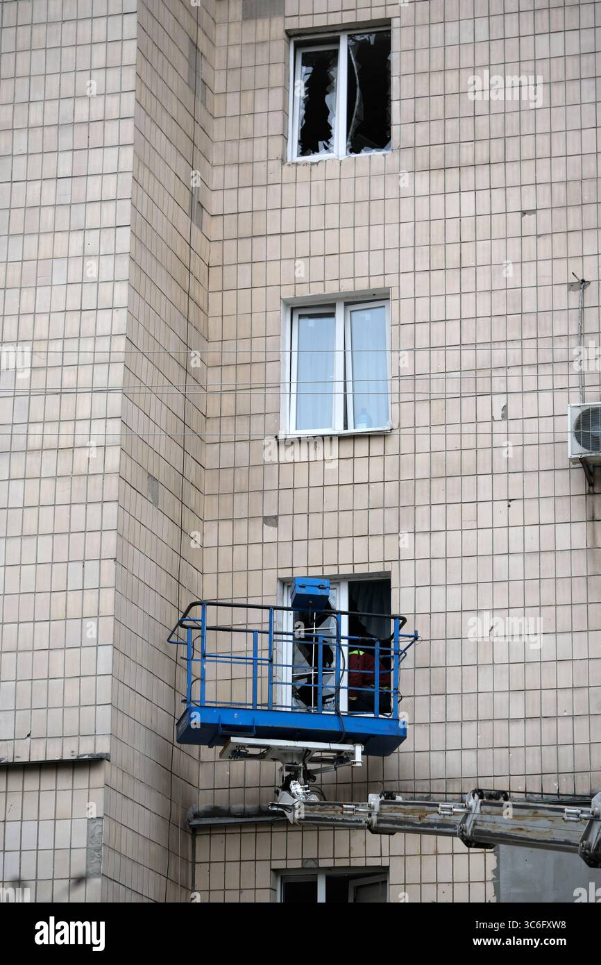 Broken building emergency service workers hi-res stock photography and ...