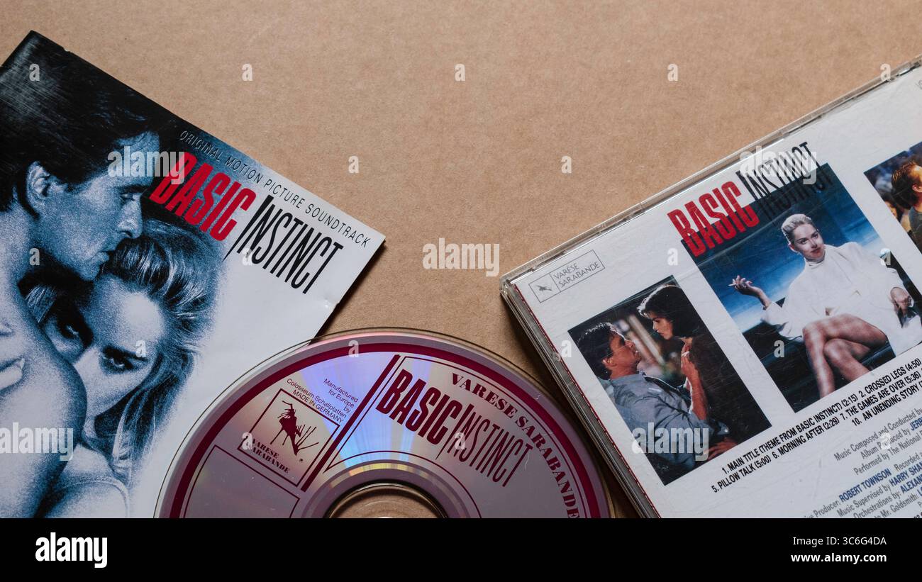 Basic instinct sharon stone hi-res stock photography and images - Alamy