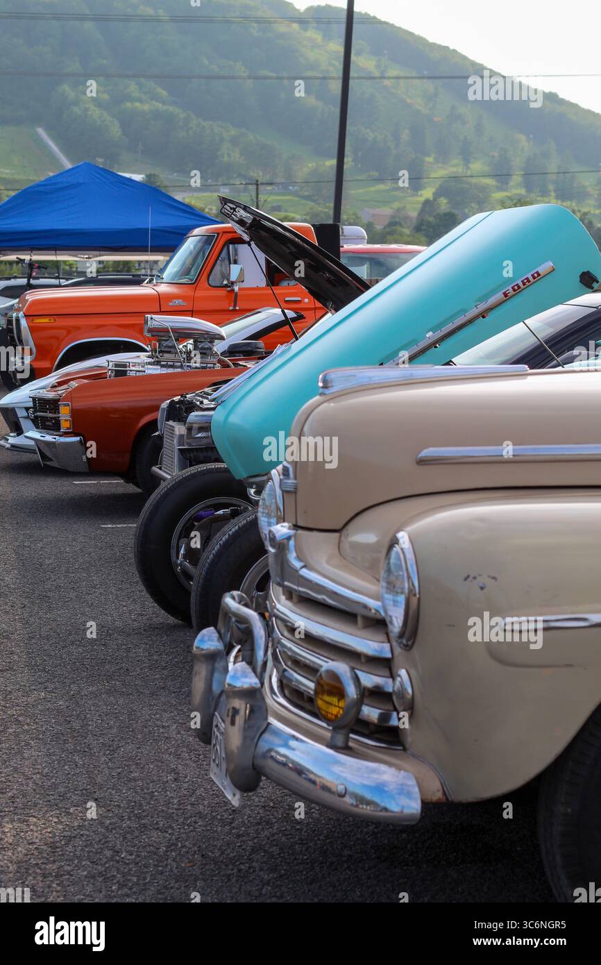 Oakland, Maryland, USA - July 28 2025: Lineup of Classic Custom Cars at ...