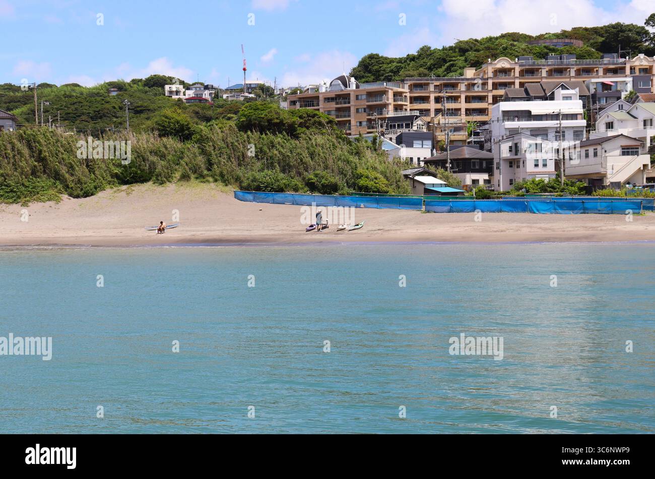 View of the area around Kuruwa Beach in "Minami-Hayama," Yokosuka ...