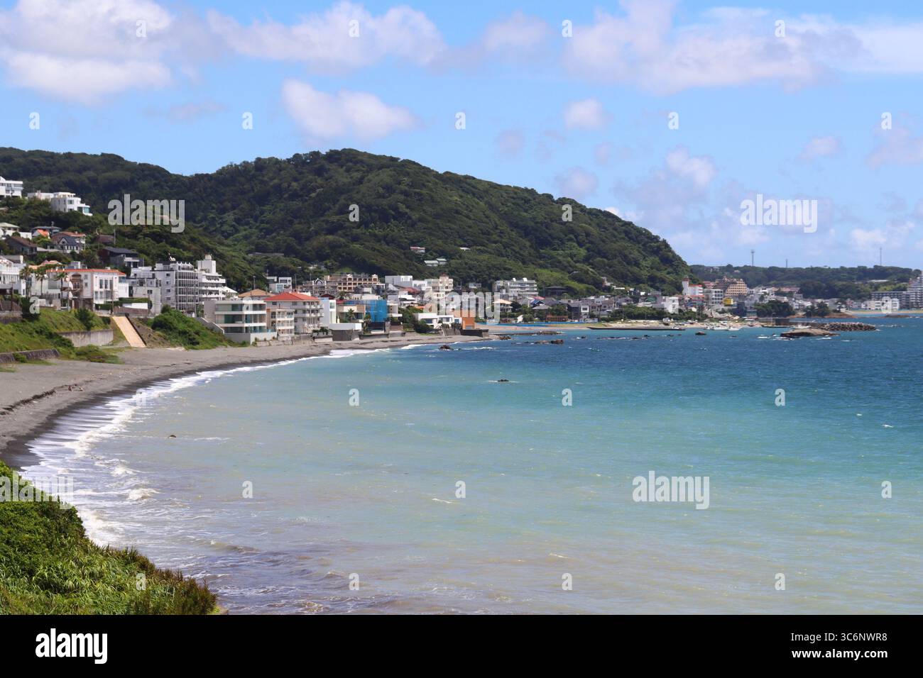 View of the area around Kuruwa Beach in "Minami-Hayama," Yokosuka ...