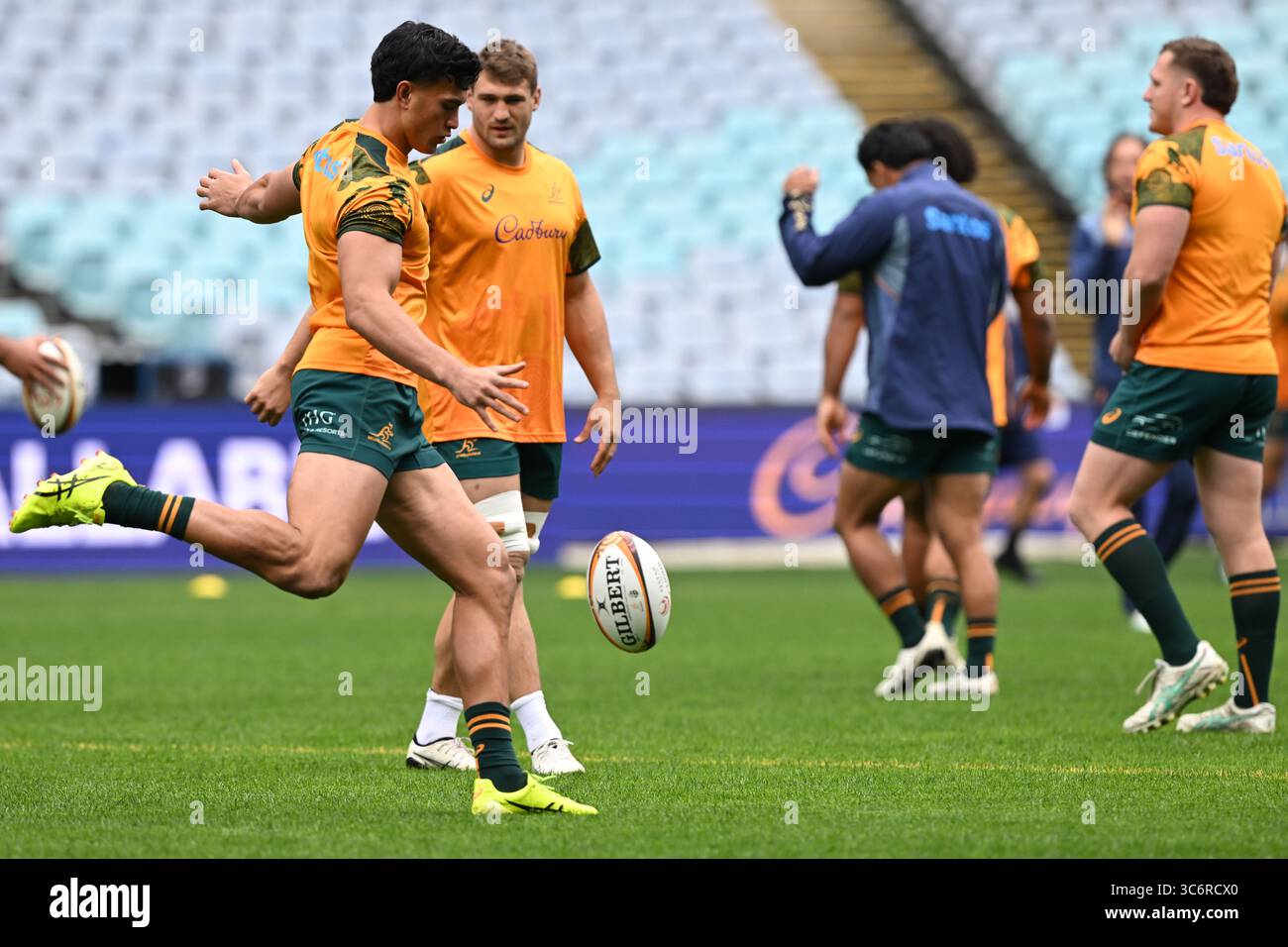 The Australian Wallabies team during their Captain’s Run session at ...